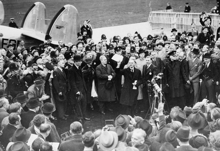 100 Facts About World War Two | History Hit