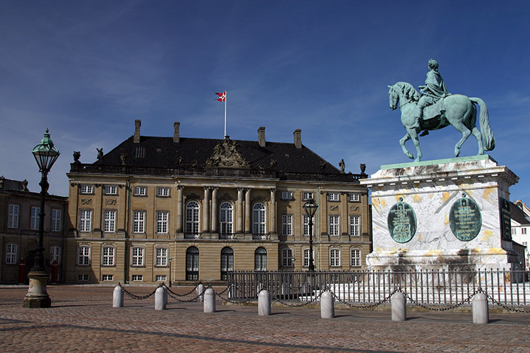 Amalienborg Slot - History and Facts | History Hit
