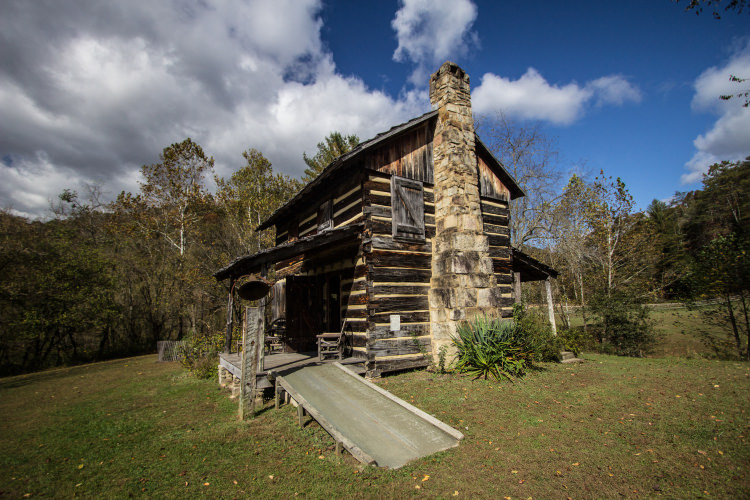Daniel Boone Homestead - History and Facts | History Hit