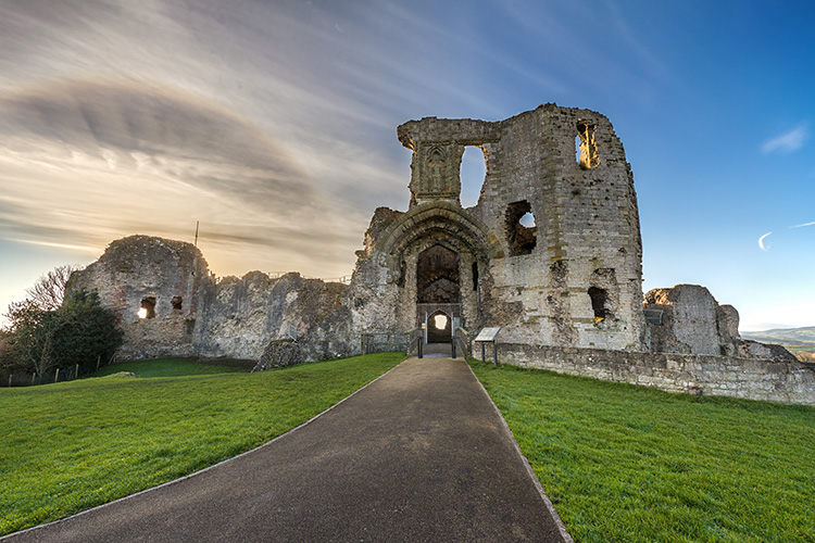 Denbigh Castle - History and Facts | History Hit