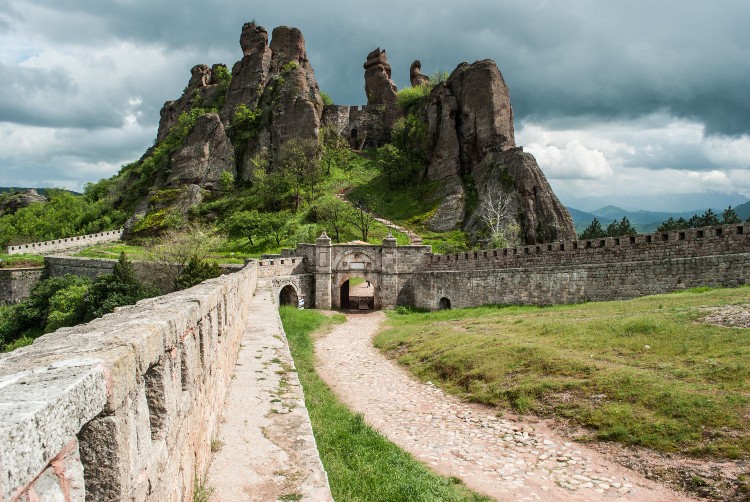 10 Impressive Historic Sites in Bulgaria | Historical Landmarks ...