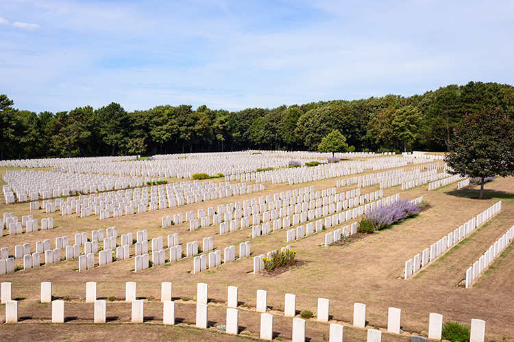 Etaples Military Cemetery - History and Facts | History Hit