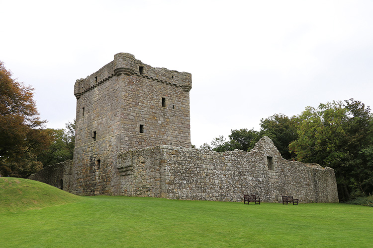 Lochleven Castle - History and Facts | History Hit