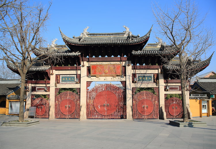 Longhua Temple - History and Facts | History Hit