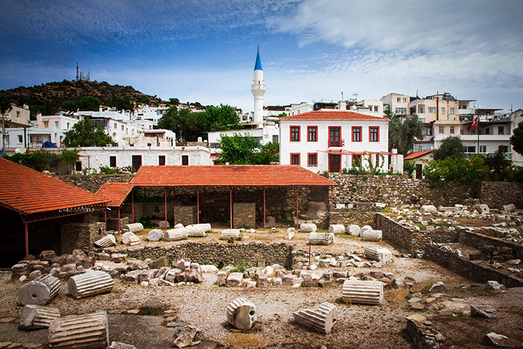 Mausoleum of Mausolus - History and Facts | History Hit