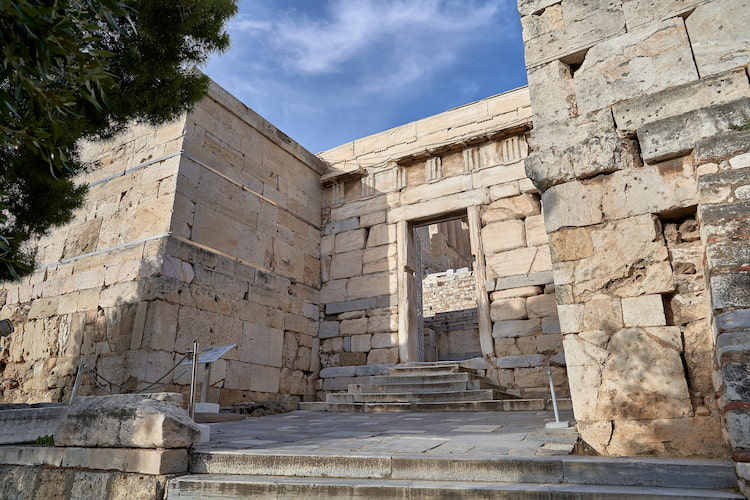 The Beule Gate - History and Facts | History Hit