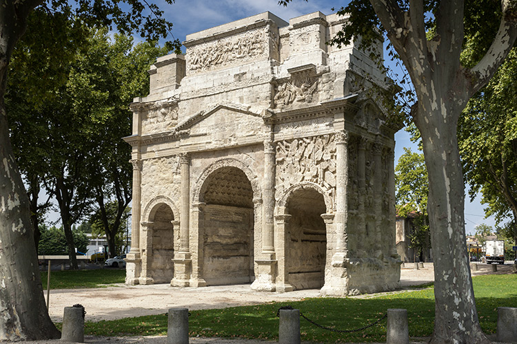 Triumphal Arch of Orange - History and Facts | History Hit