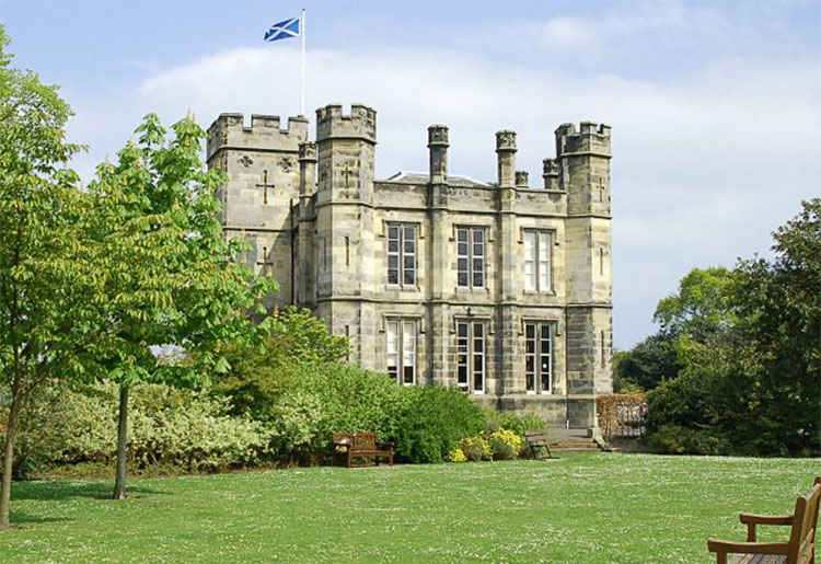 St Andrews Museum - History and Facts | History Hit