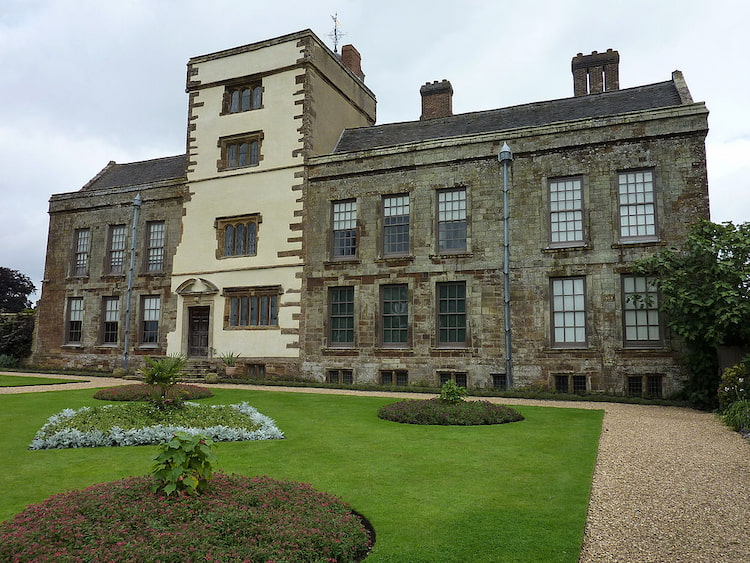 Canons Ashby House - History and Facts | History Hit