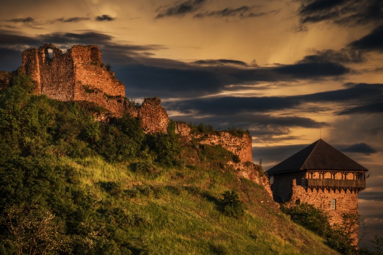 Fil’akovo Castle - History and Facts | History Hit