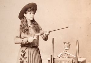 10 Facts About Annie Oakley | History Hit