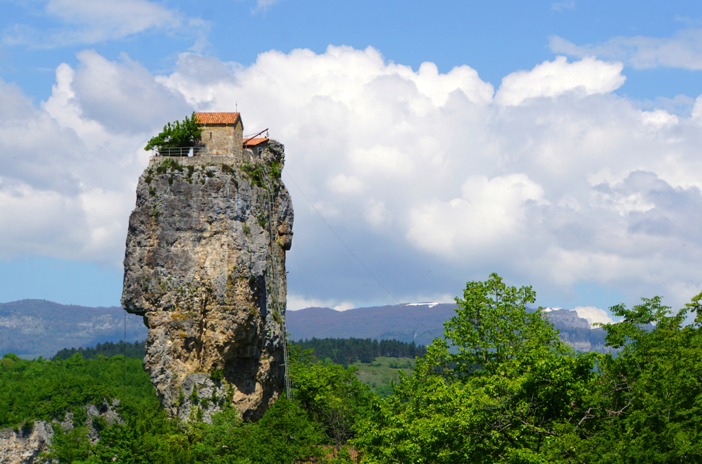 8 Breathtaking Mountain Monasteries Around the World | History Hit