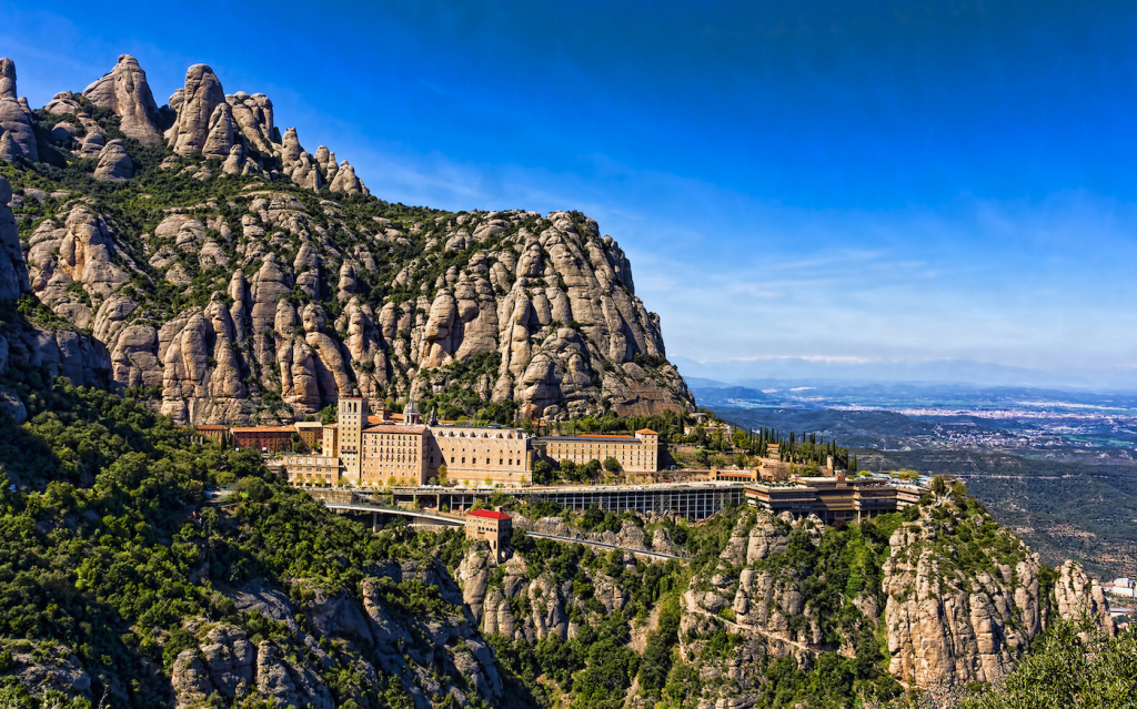 8 Breathtaking Mountain Monasteries Around the World | History Hit