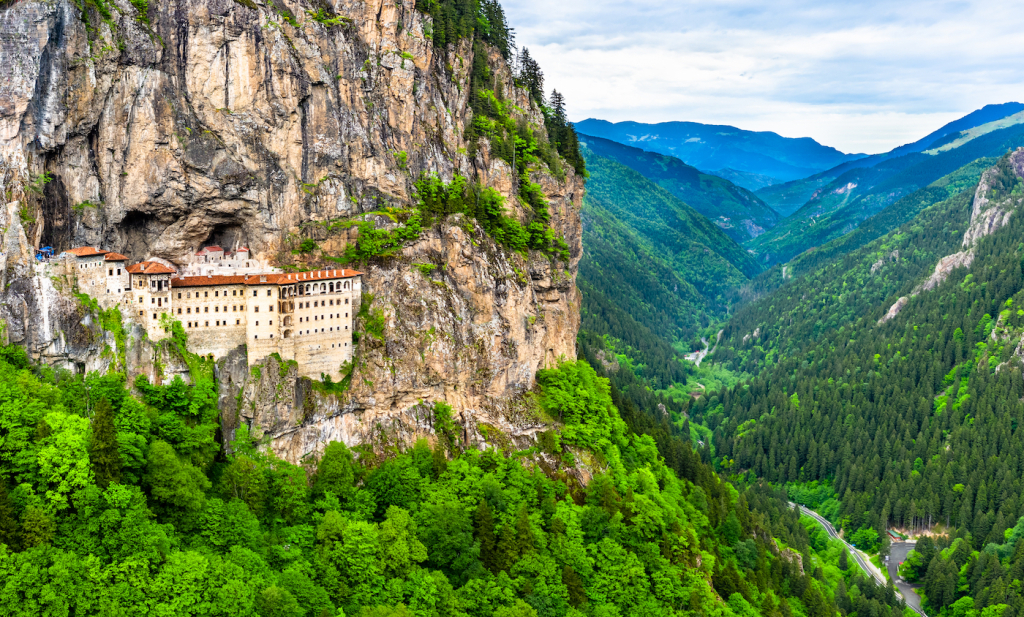 8 Breathtaking Mountain Monasteries Around the World | History Hit