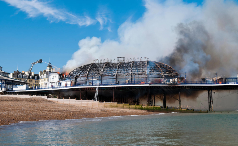 The Rise and Demise of Britain’s Victorian Pleasure Piers | History Hit
