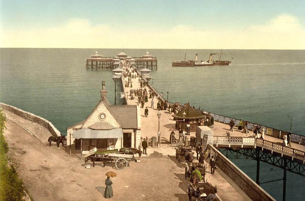 The Rise and Demise of Britain’s Victorian Pleasure Piers | History Hit