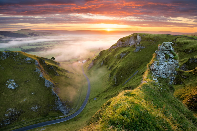 Winnats Pass - History and Facts | History Hit