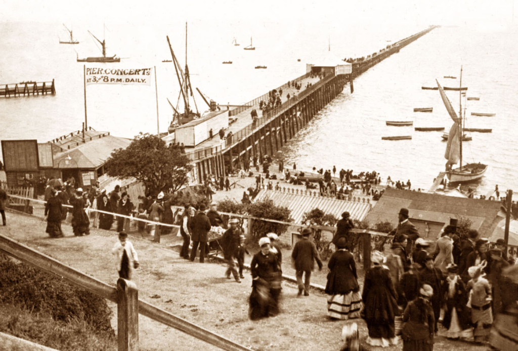The Rise and Demise of Britain’s Victorian Pleasure Piers | History Hit