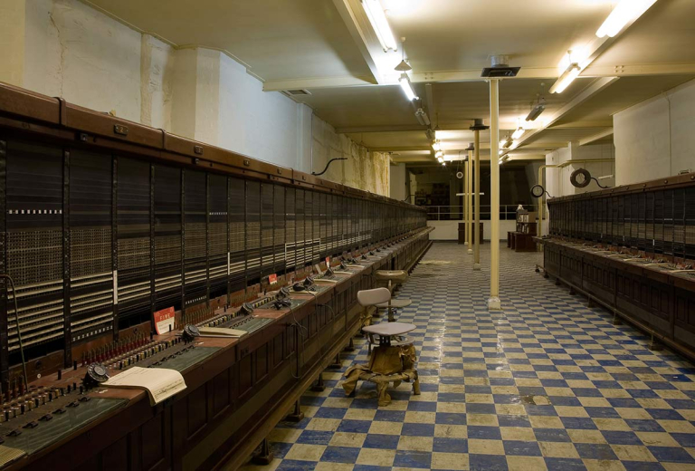 10 Fascinating Cold War Era Nuclear Bunkers | History Hit