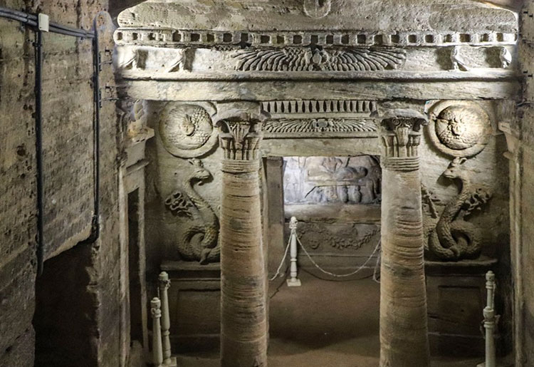Catacombs of Kom ash-Shuqqafa - History and Facts | History Hit