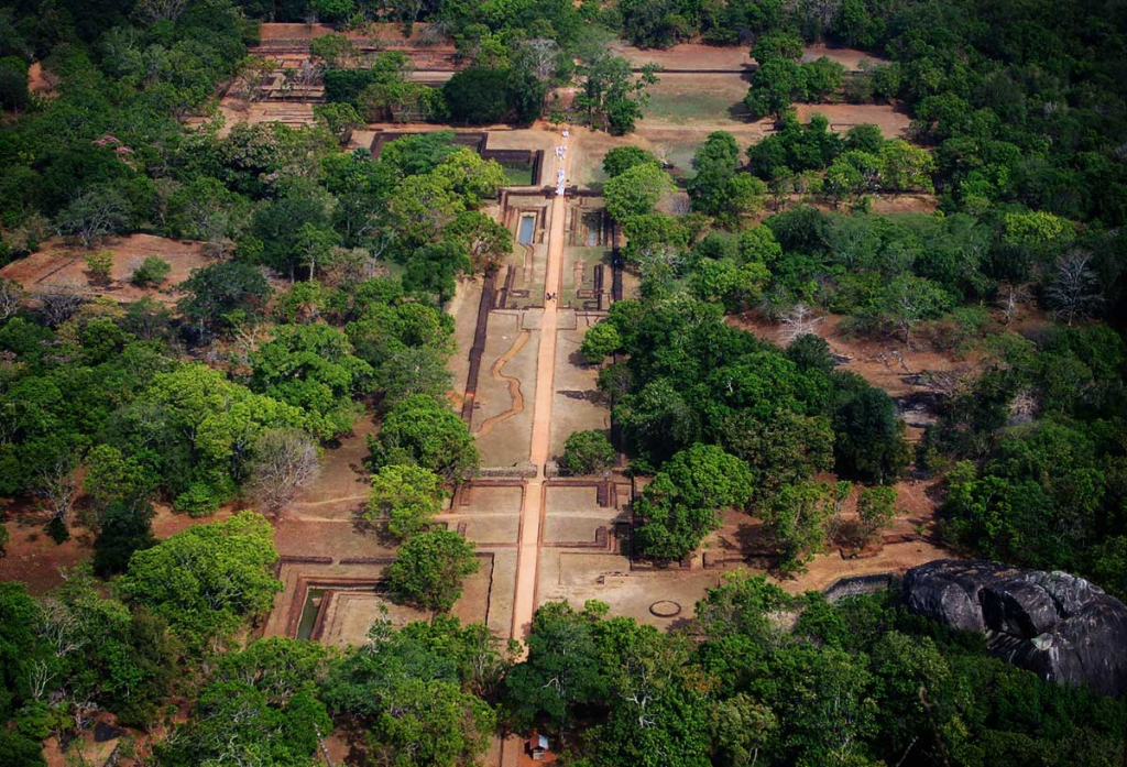 10 Magnificent Historic Gardens Around the World | History Hit