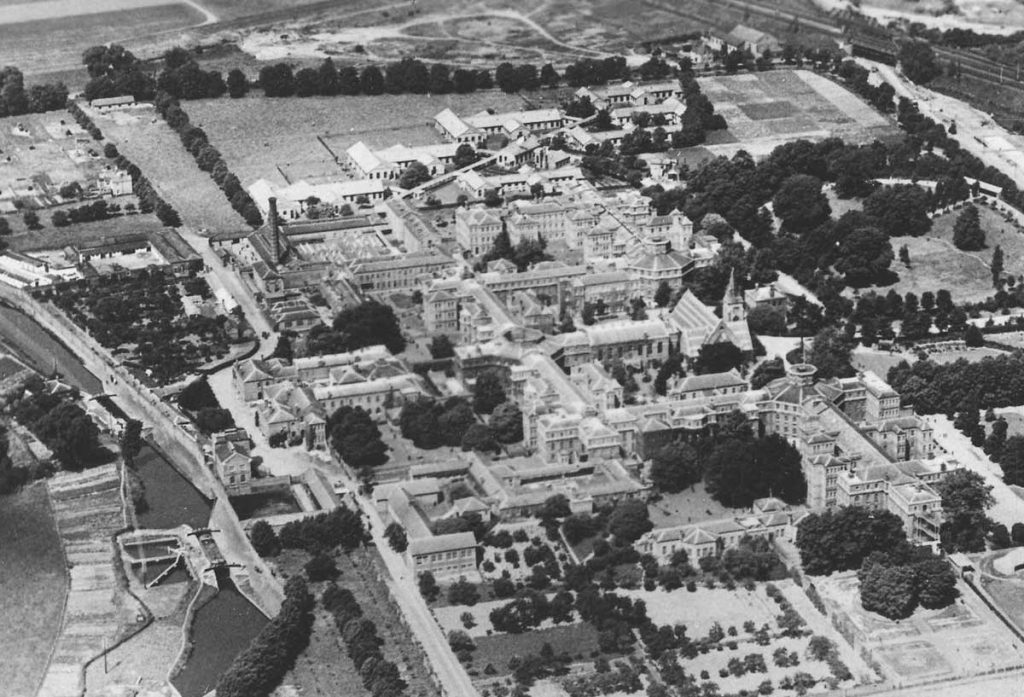 What Was Life Like in a Victorian Mental Asylum? | History Hit