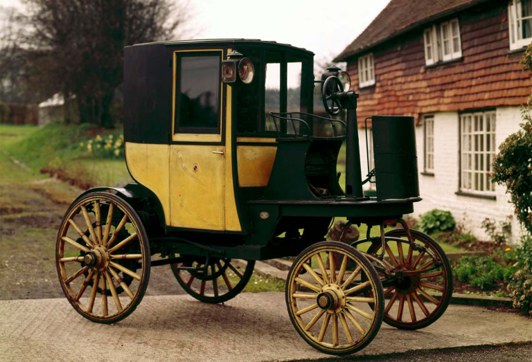 The History of the London Black Cab | History Hit