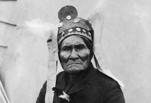 Geronimo: A Life in Pictures | History Hit