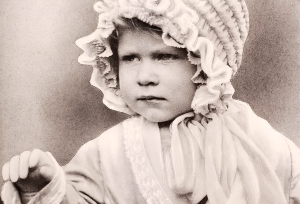 The Life of Queen Elizabeth II in Pictures | History Hit