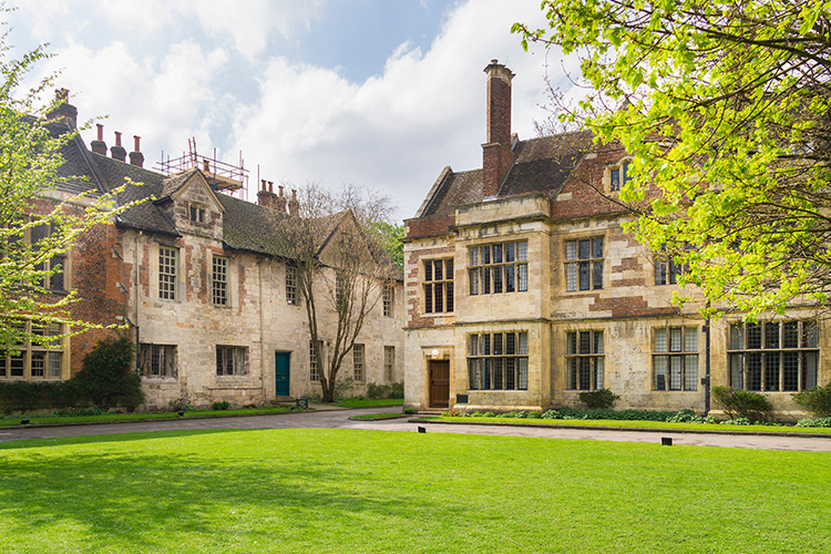 King’s Manor - History and Facts | History Hit