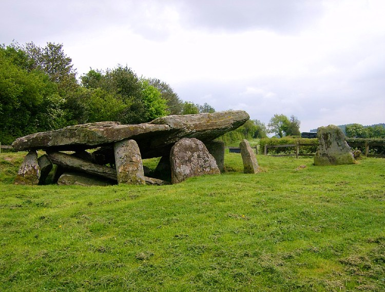 Arthur’s Stone - History and Facts | History Hit