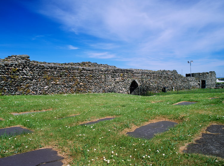 Caer Gybi Roman Fort - History and Facts | History Hit