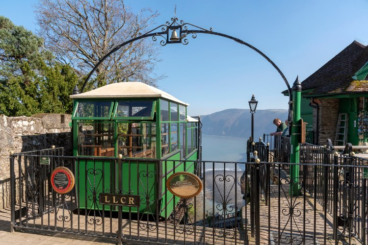Lynton and Lynmouth Funicular Cliff Railway - History and Facts ...
