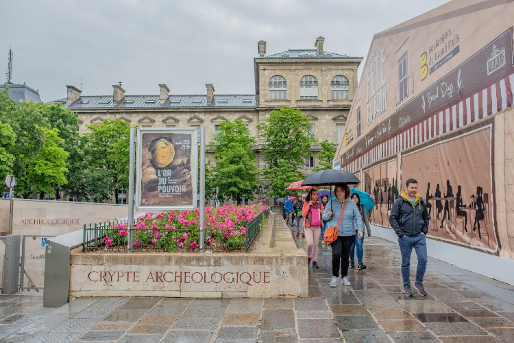 Crypte Archeologique – Paris - History and Facts | History Hit