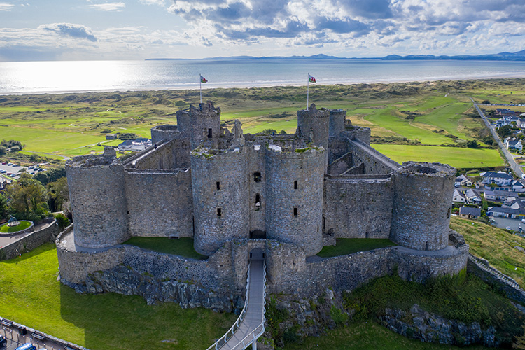 Harlech Castle - History and Facts | History Hit