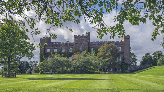 Glamis Castle | Attraction Guides | History Hit