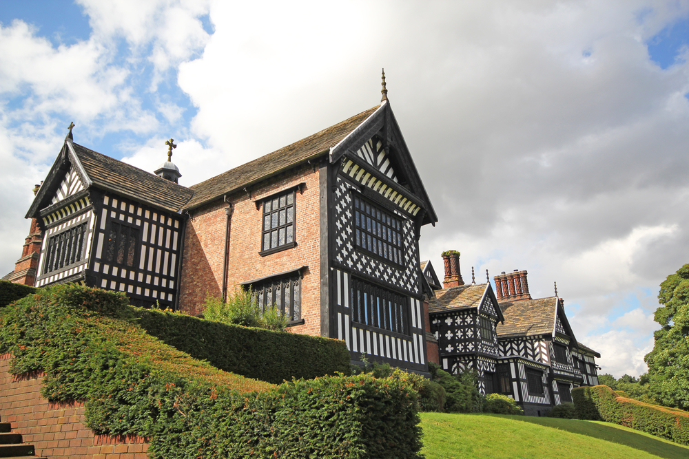 Bramall Hall - History and Facts | History Hit