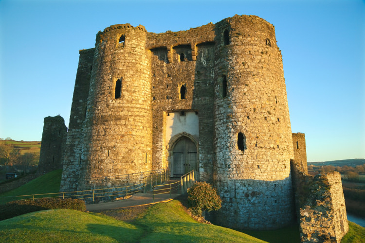 Kidwelly Castle - History and Facts | History Hit