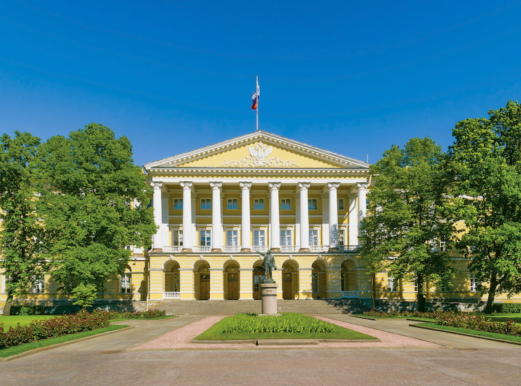 The Smolny Institute - History and Facts | History Hit