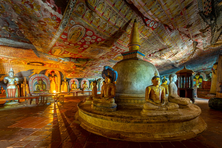 The Dambulla Cave Temple - History and Facts | History Hit