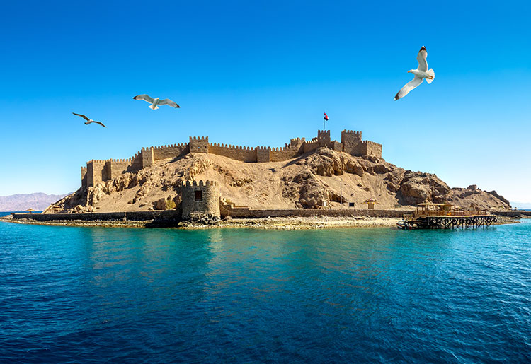 Pharaoh’s Island Castle - History and Facts | History Hit